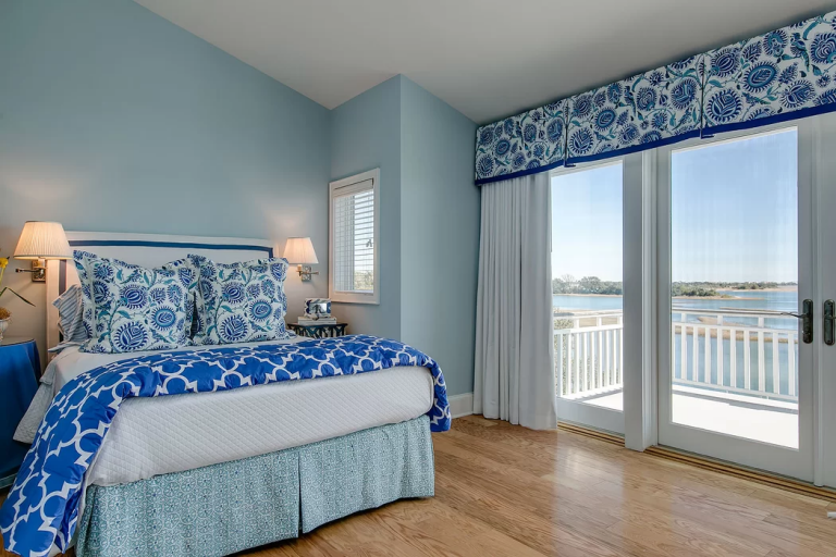 13 Blue Bedroom Ideas to Induce a Peaceful and Compassionate Atmosphere ...